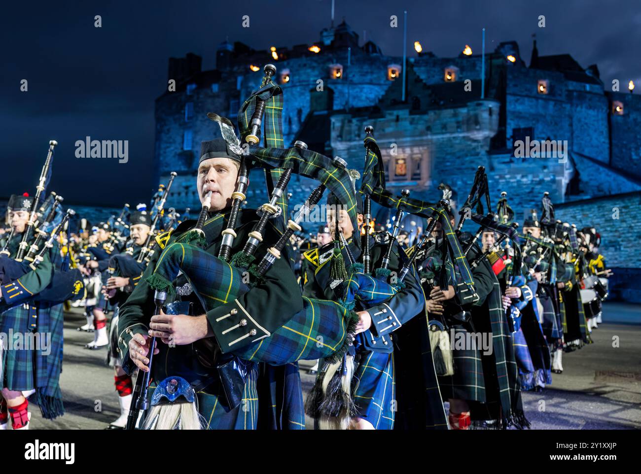 Scottish soldiers marching playing bagpipes, Edinburgh Military Tattoo ...