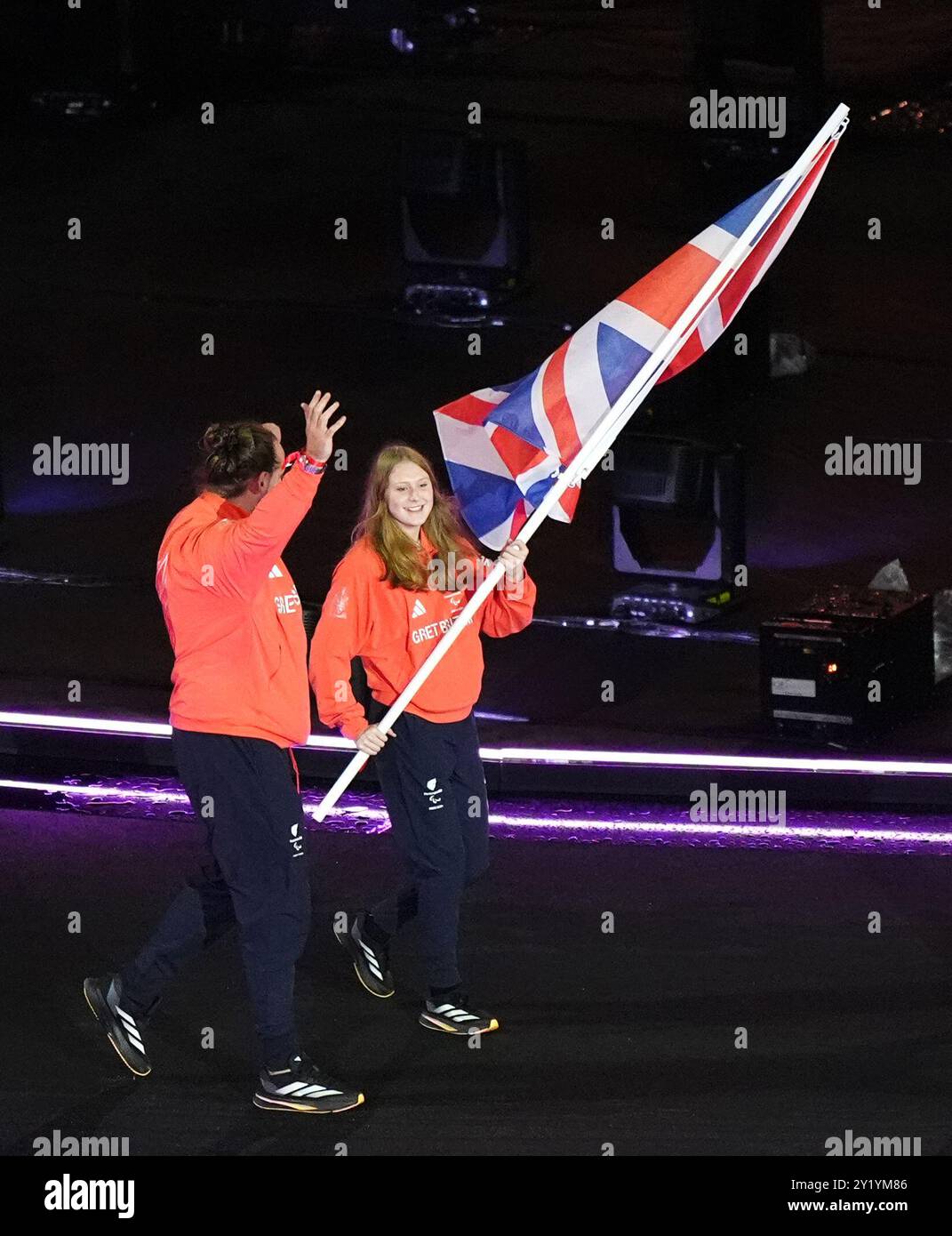 Great Britain's Matt Bush and Poppy Maskill with the Union flag during ...