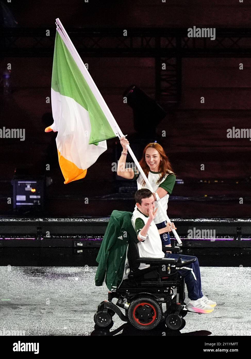 Ireland flagbearers Ellen Keane and Michael Murphy during the closing ...