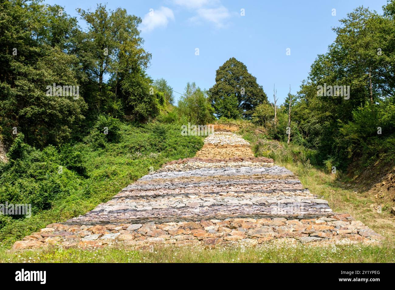 The natural reserve, the cliffs and the village of Comblain-au-pont ...