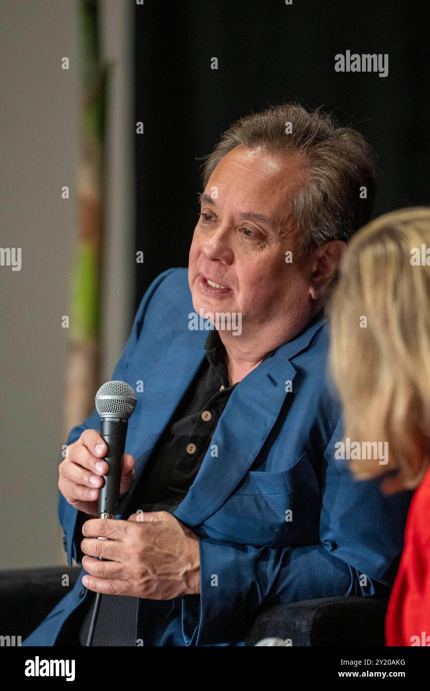 Former husband of kellyanne conway hi-res stock photography and images ...