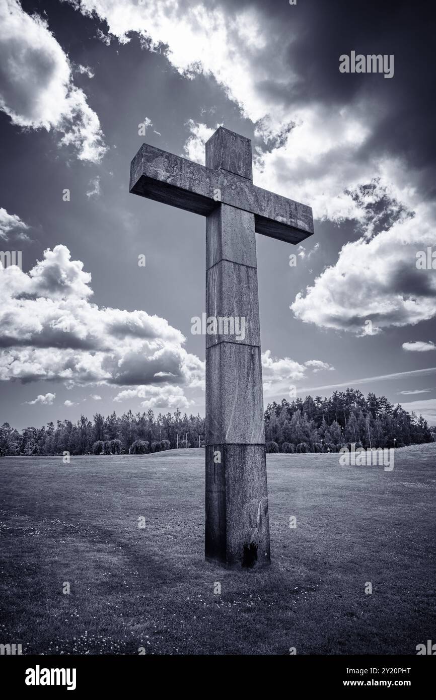 The Granite Cross at The Woodland Cemetery - Skogskyrkogården ...