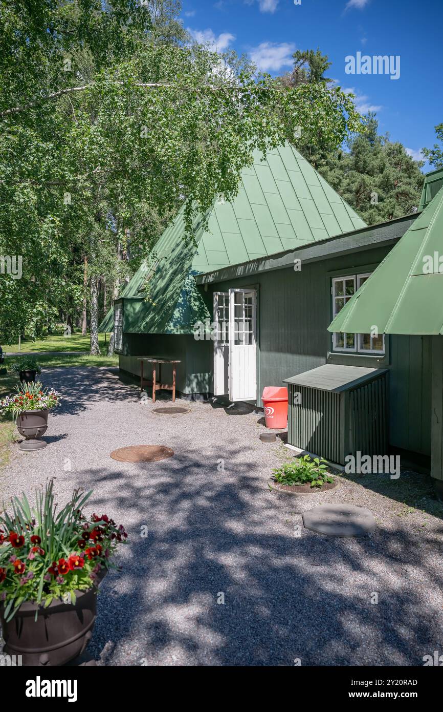 The Tallum Pavilion at The Woodland Cemetery - Skogskyrkogården ...