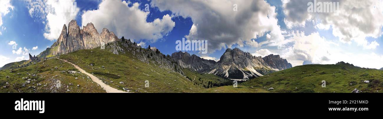 360Â° panoramic view of the Seceda plateau with Geisler peaks, Selva di ...