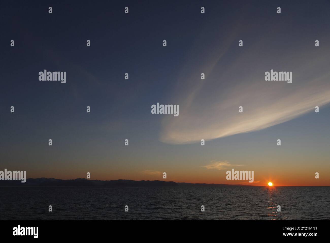 Sunset in Nunavut Canada. Arctic ocean Stock Photo - Alamy