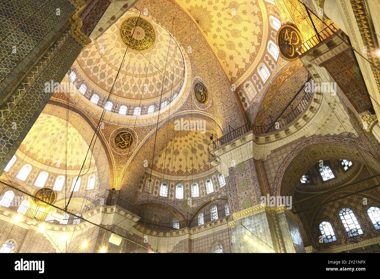 Yeni cami interior hi-res stock photography and images - Alamy