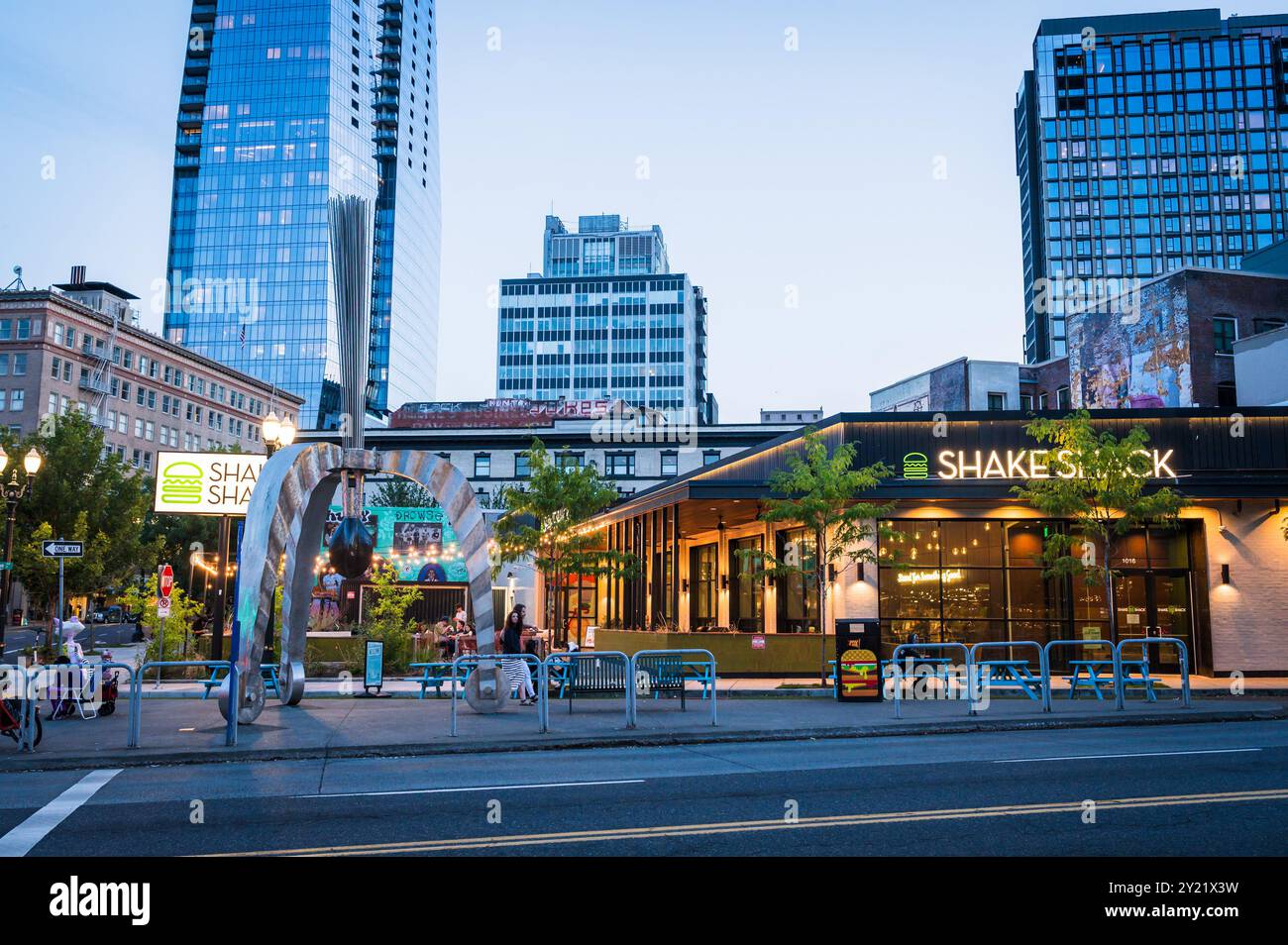 Shake shack restaurant in hi-res stock photography and images - Alamy