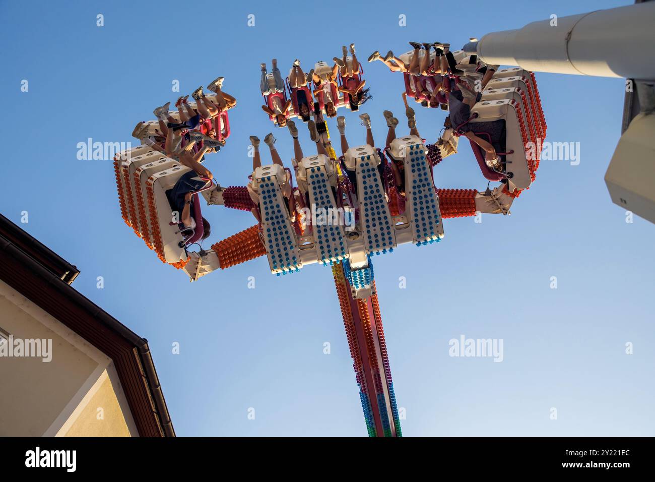 Spinning carnival ride hi-res stock photography and images - Alamy