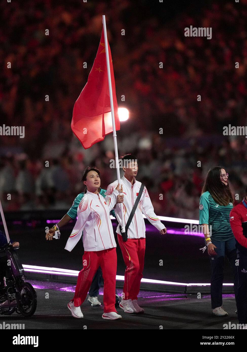 Paris, France. 8th Sep, 2024. Flag-bearers of China Di Dongdong (2nd L ...