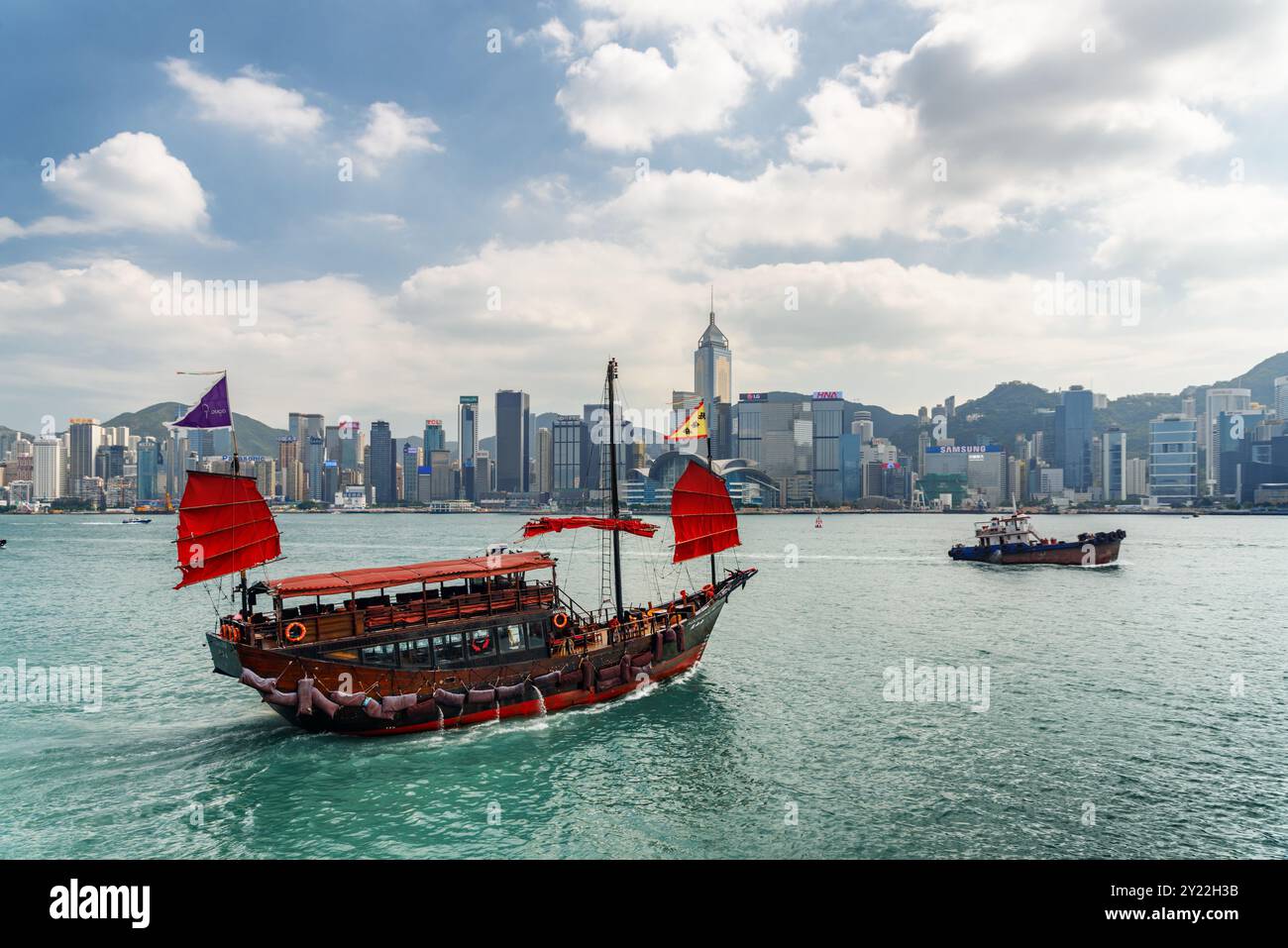 Chinese wooden sailing ship in Victoria harbor, Hong Kong Stock Photo ...