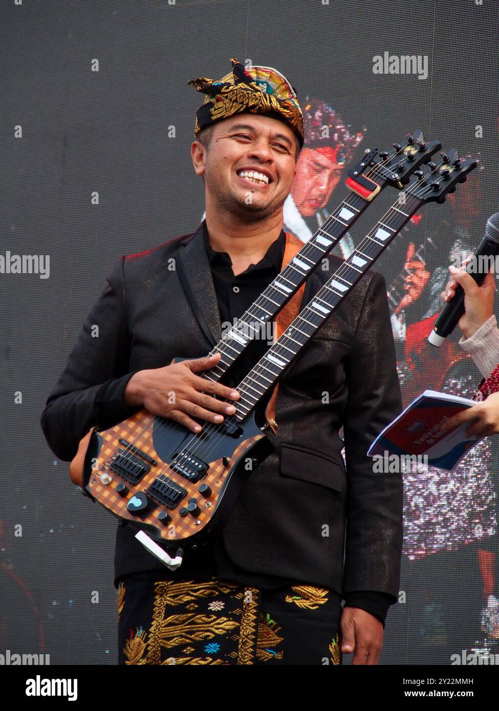 Wayan Balawan, Indonesian singer, performing at the Indonesian Cultural ...