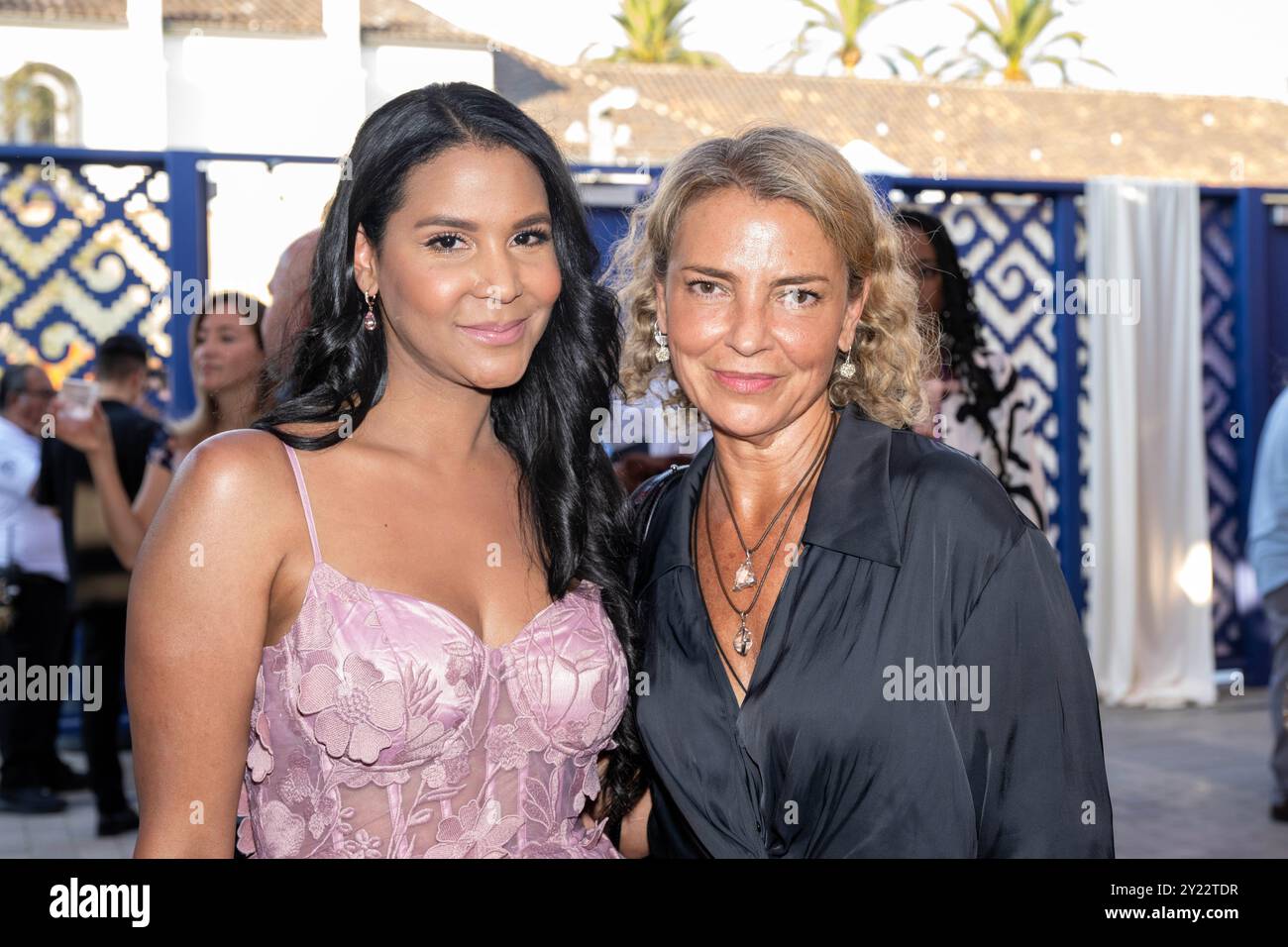 Angie ayala hi-res stock photography and images - Alamy