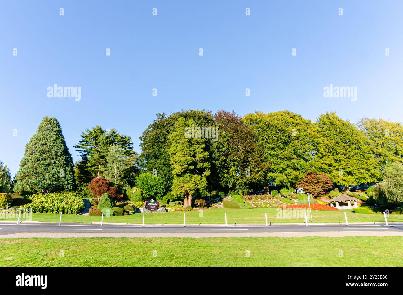 Peace Arch Park in Surrey, BC, Canada is an international park near ...