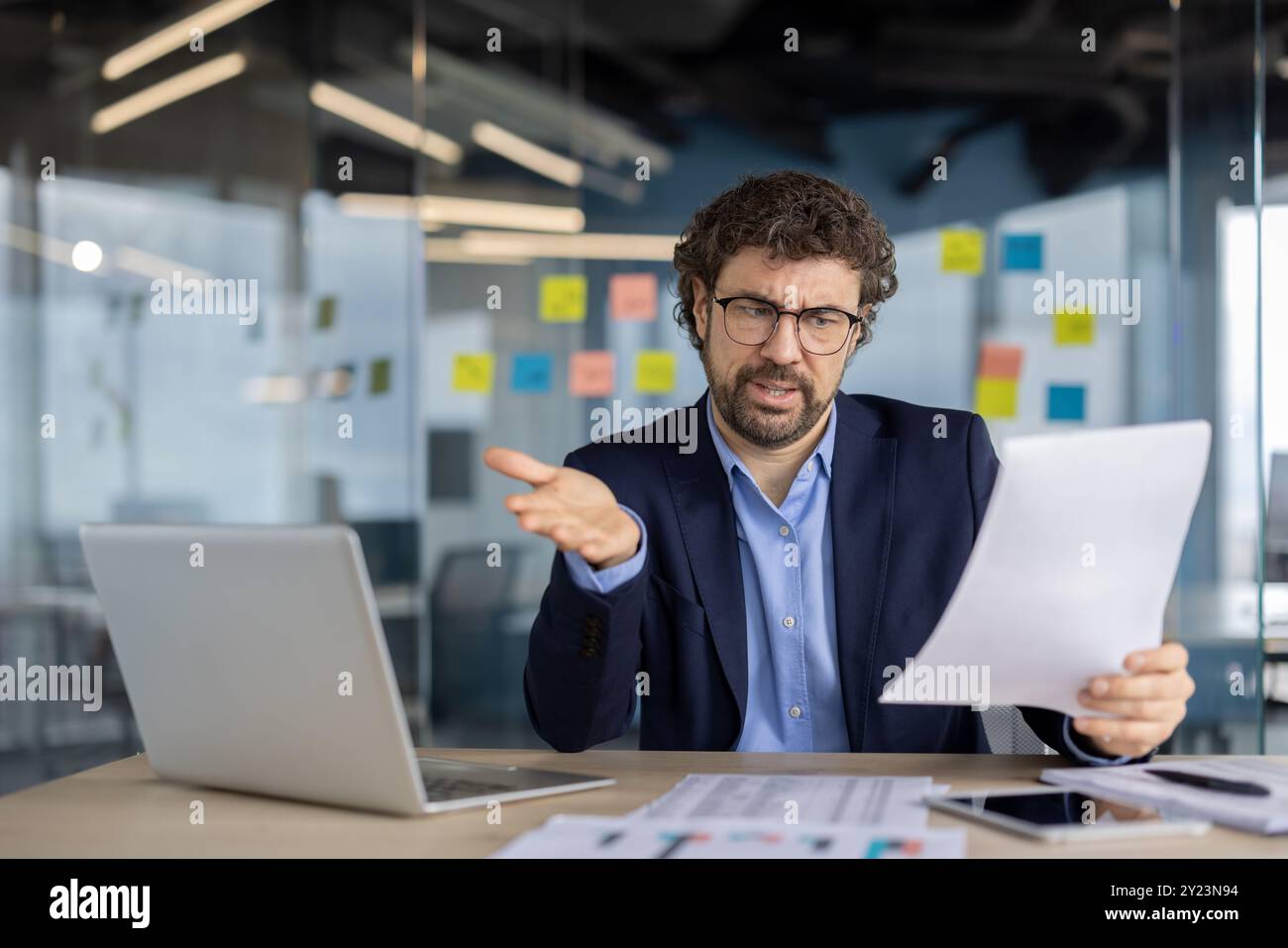 Diligence sits hi-res stock photography and images - Alamy