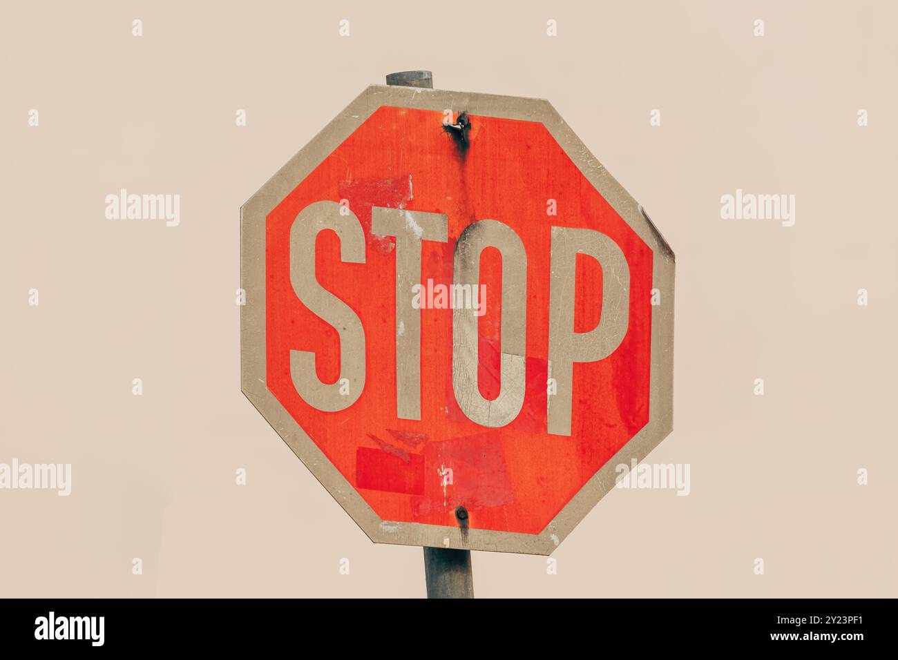Old red stop sign hi-res stock photography and images - Alamy