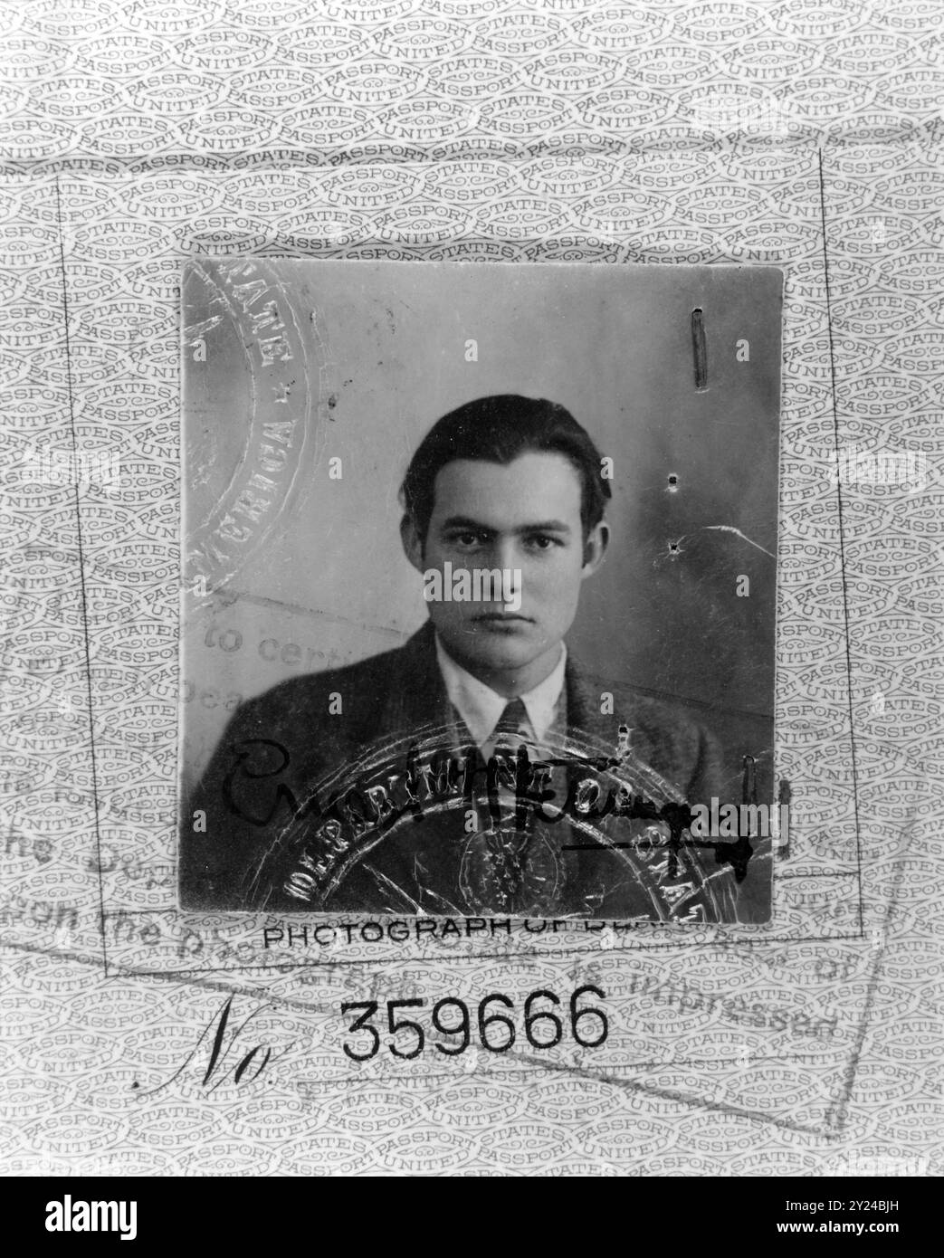 Ernest Hemingway passport photo 1923 Stock Photo - Alamy