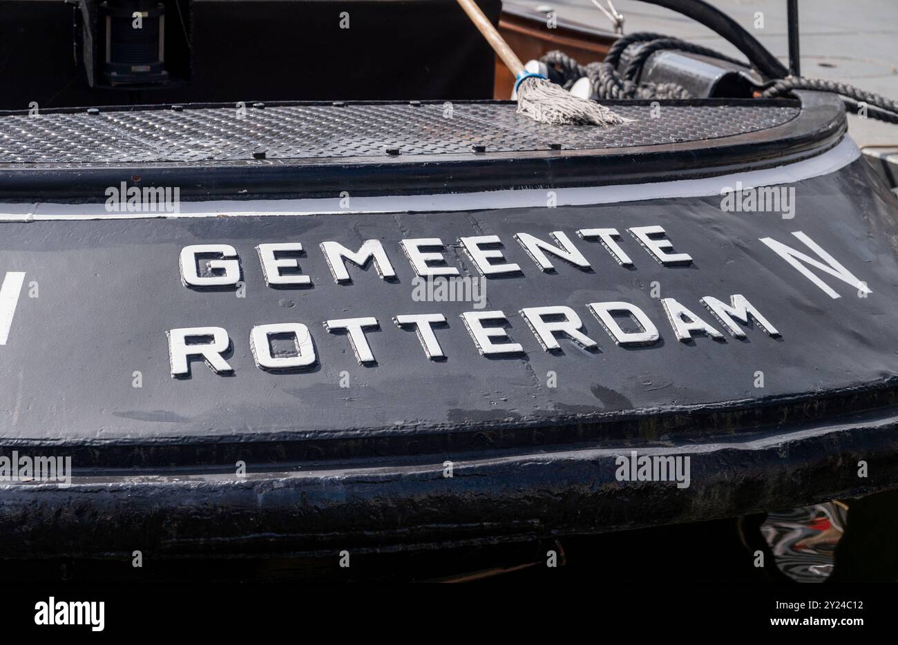 Rotterdam Maritime museum and Leuvehaven, historic ships, boats and ...