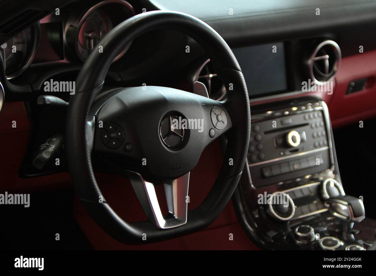 Mercedes Benz auto show exhibition in Vancouver (Show & Shine 2024 ...