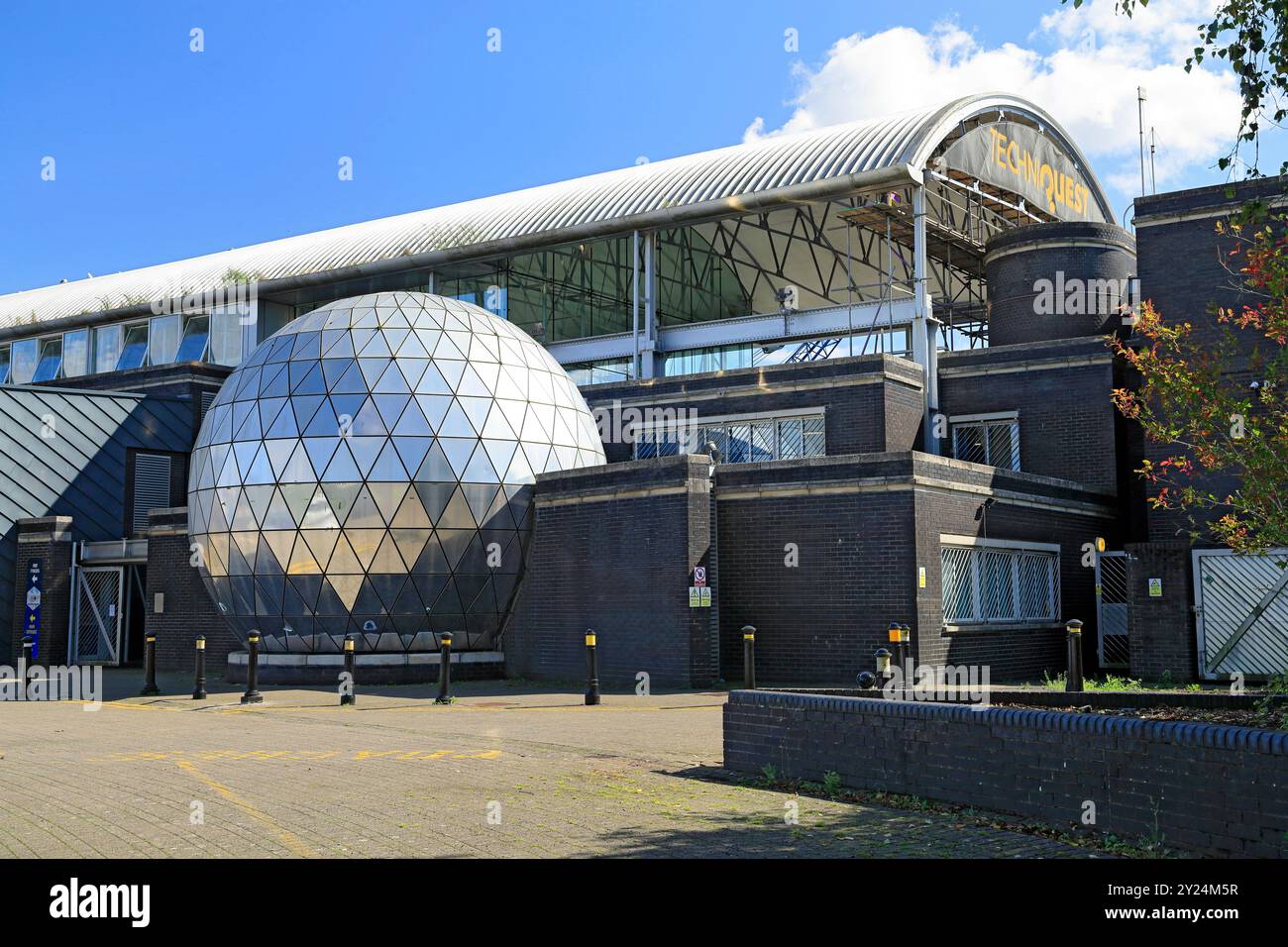 Techniquest Centre, Cardiff Bay, Cardiff, South Wales Stock Photo - Alamy