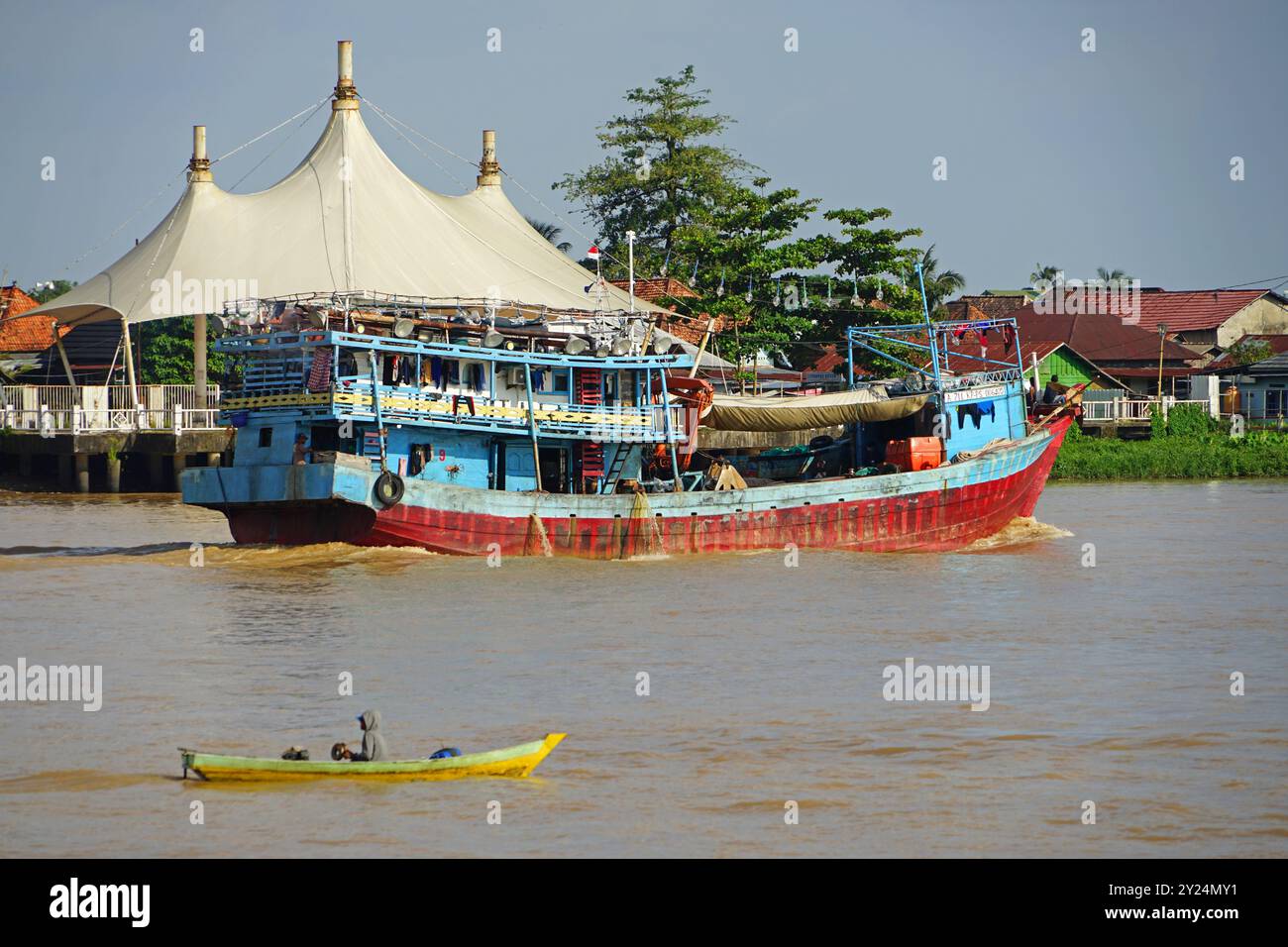 Traditional Musi Boat at Musi River, Palembang, South Sumatera ...