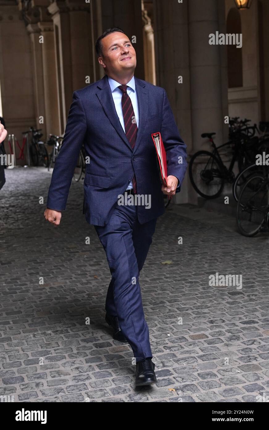 Health Secretary Wes Streeting arrives in Downing Street, London, for a ...