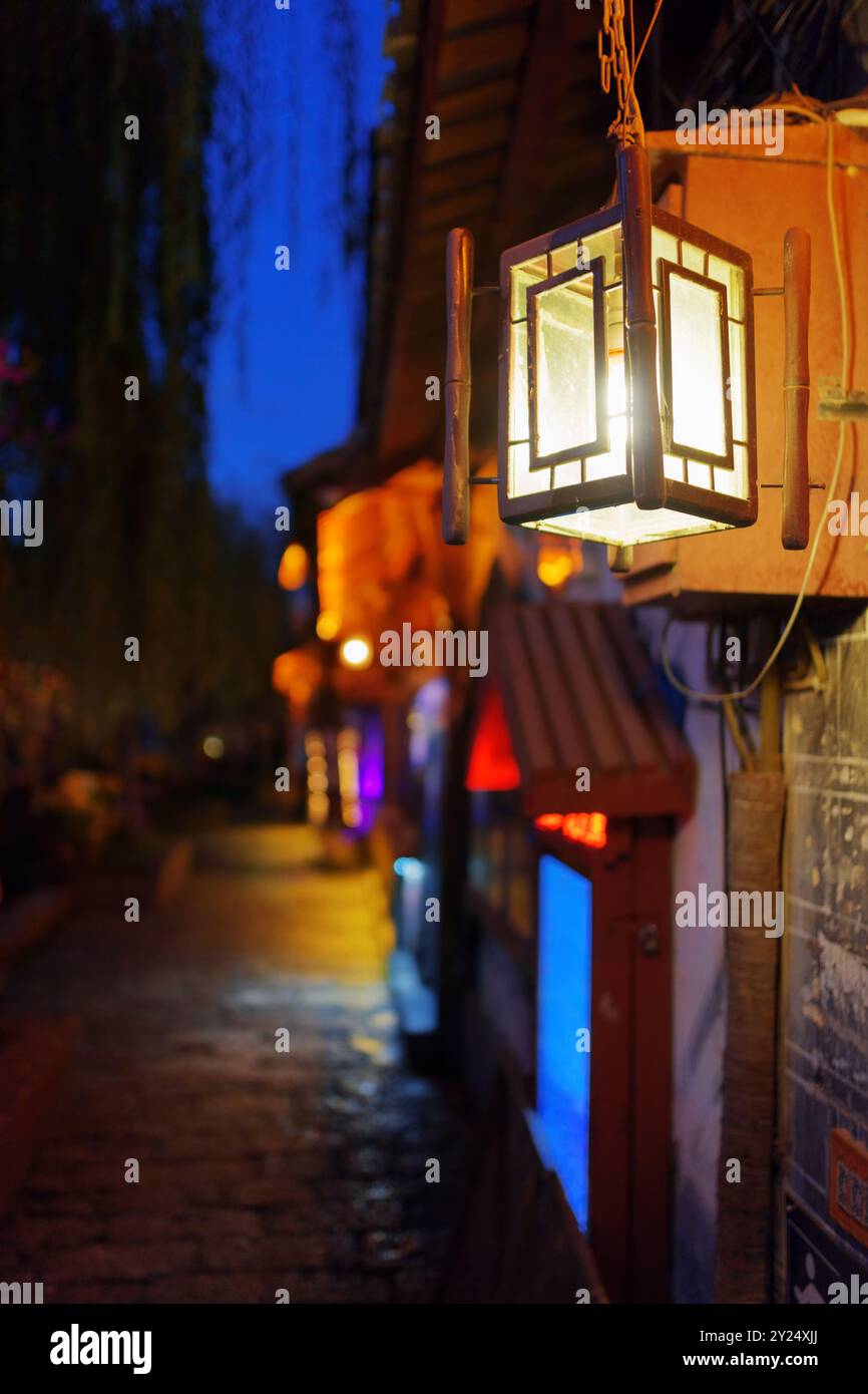Night view of traditional Chinese street lamp. Lijiang, China Stock ...