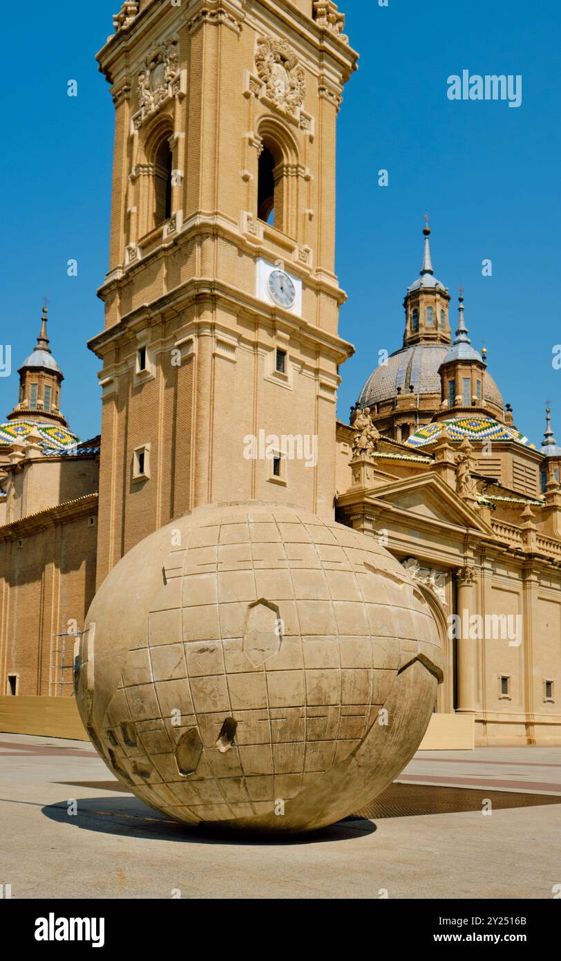 detail of the Cathedral-Basilica of Our Lady of the Pillar, in Zaragoza ...