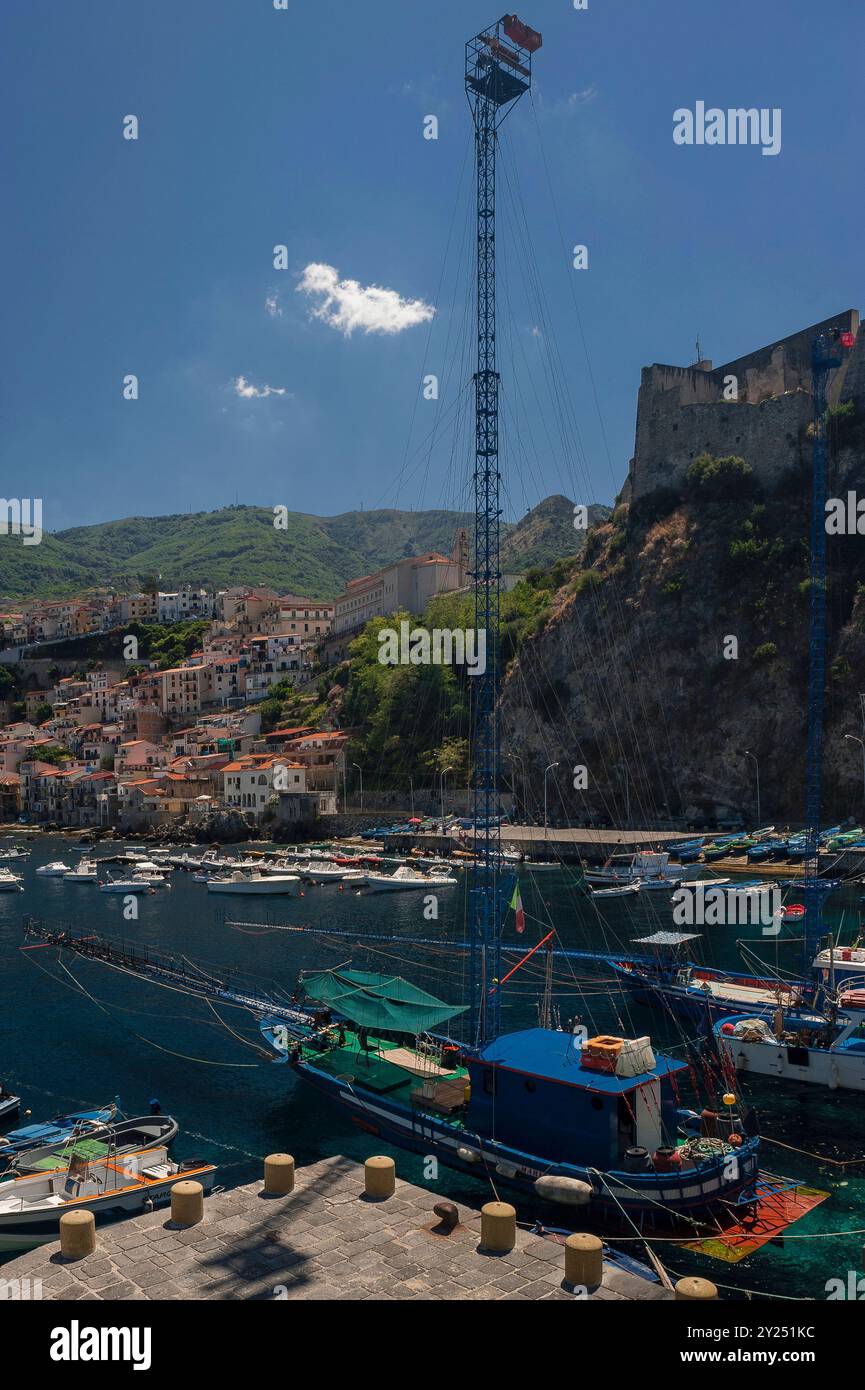 Tall mast and lookout cradle soars above traditional swordfish fishing ...