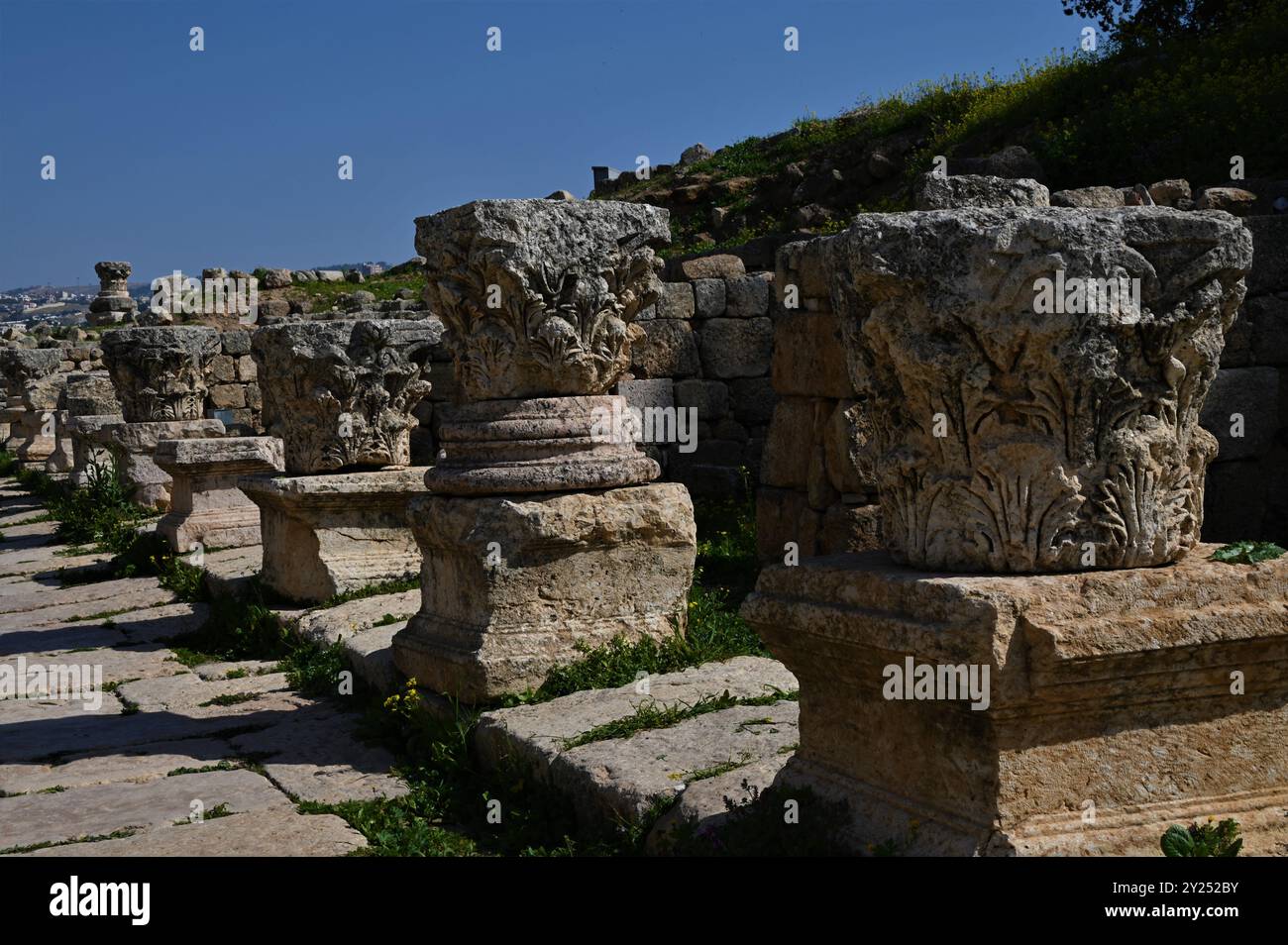 A view of the architectural ruins of the historic Roman city of Jerash ...