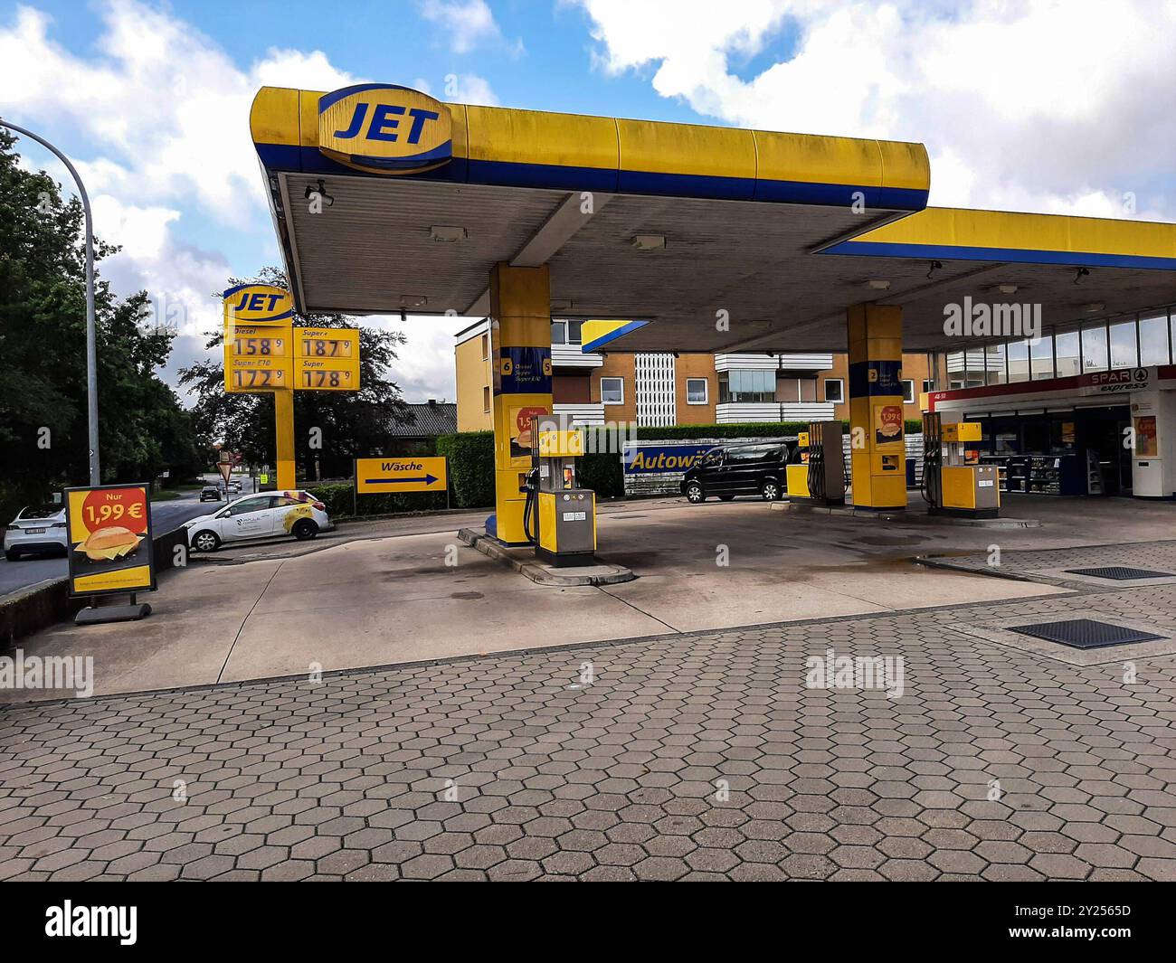 Stockbilder 09/2024 Jet Tankstelle *** Stock photos 09 2024 Jet gas ...