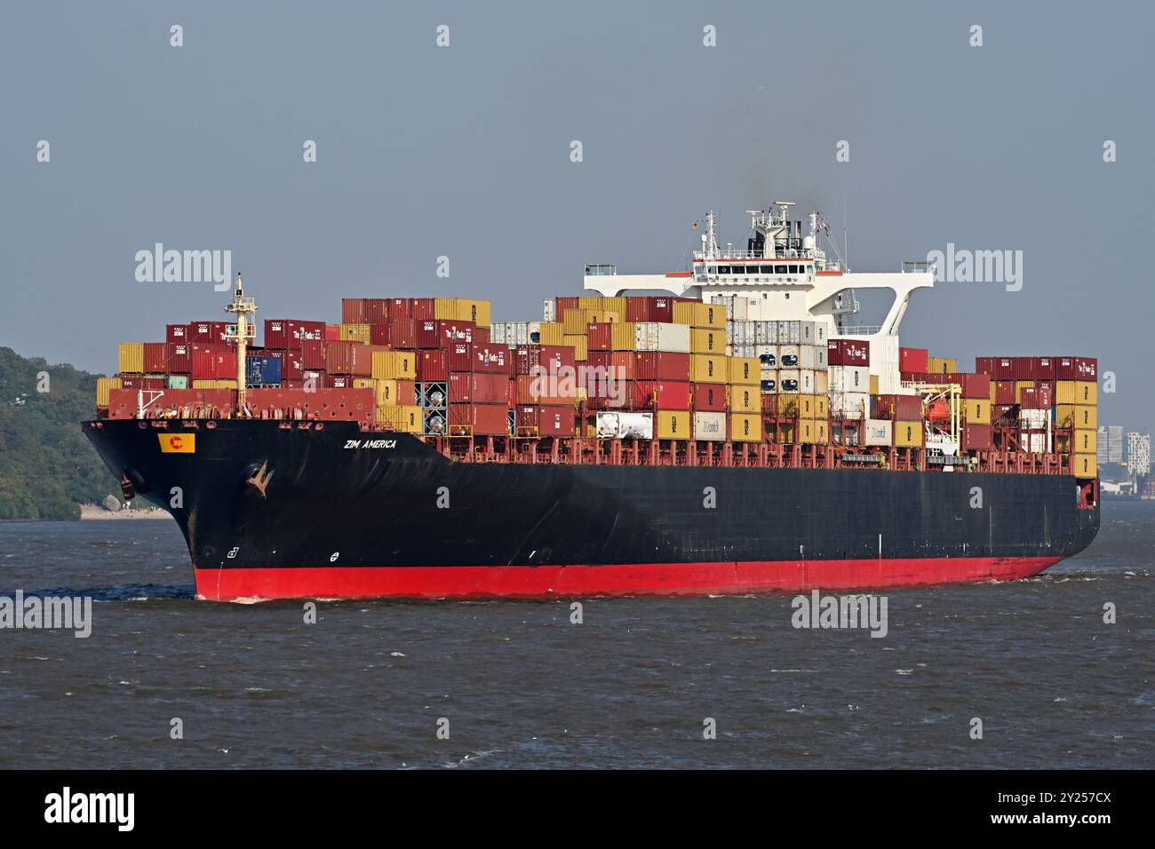 Containership ZIM AMERICA outbound from Hamburg Stock Photo - Alamy