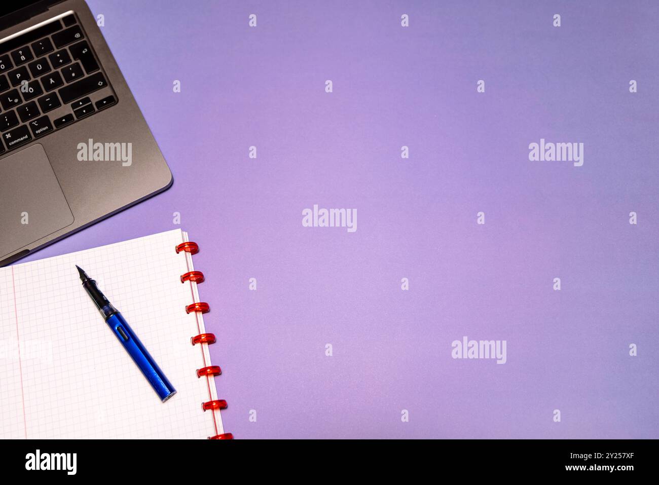 Work_style hi-res stock photography and images - Alamy