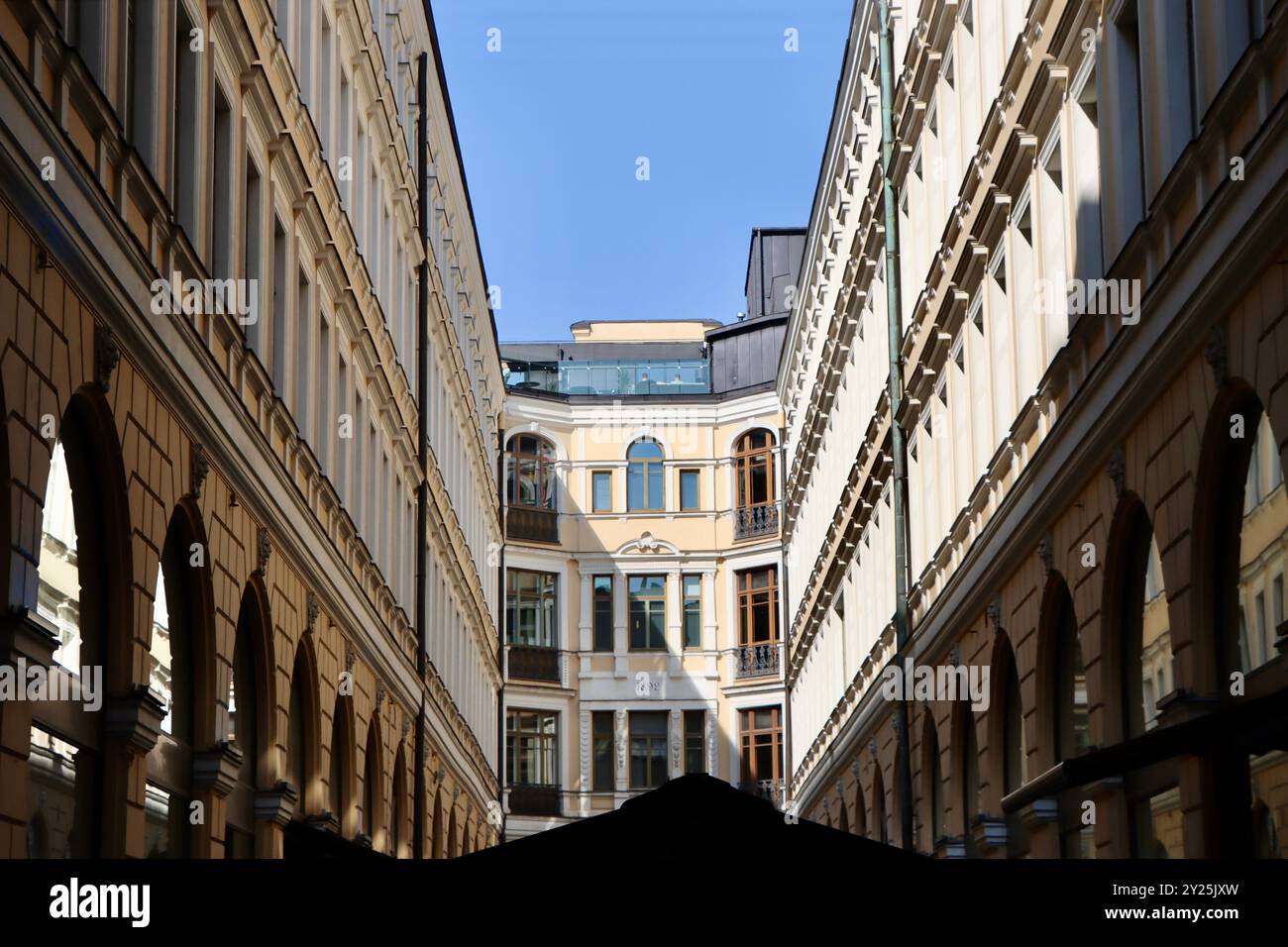 Vanha Kauppakuja between Aleksanterinkatu and Pohjoisesplanadi in ...