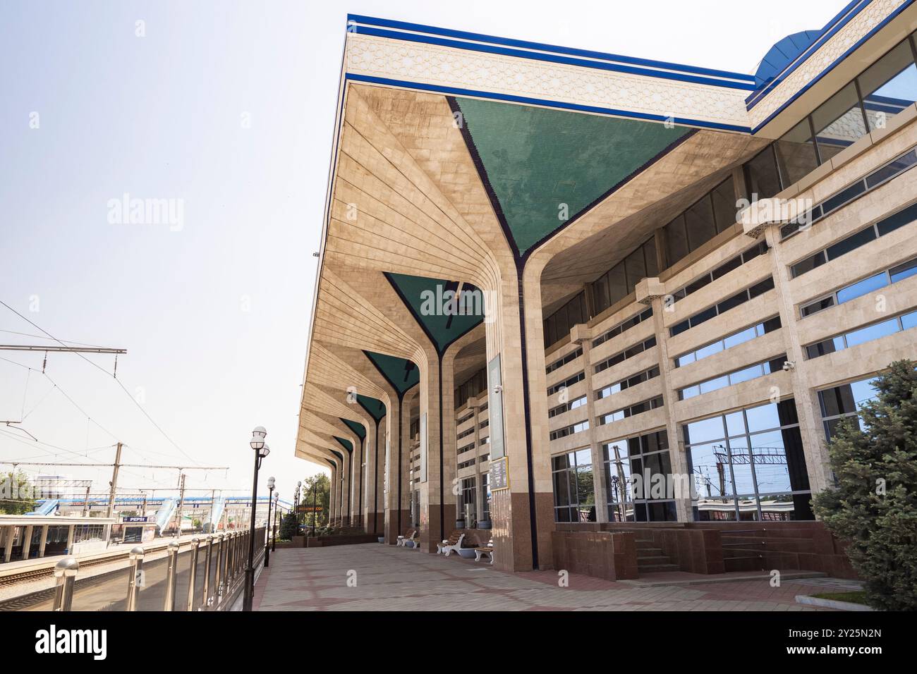Samarkand train station, Uzbekistan Stock Photo - Alamy
