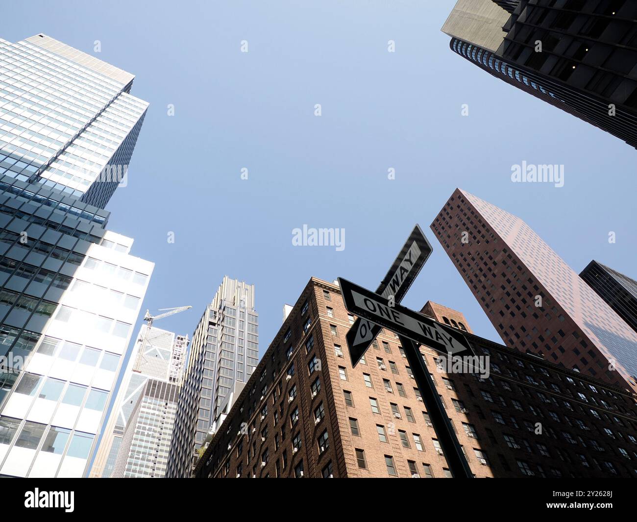 famous new york manhattan skyscrapers building detail Stock Photo - Alamy