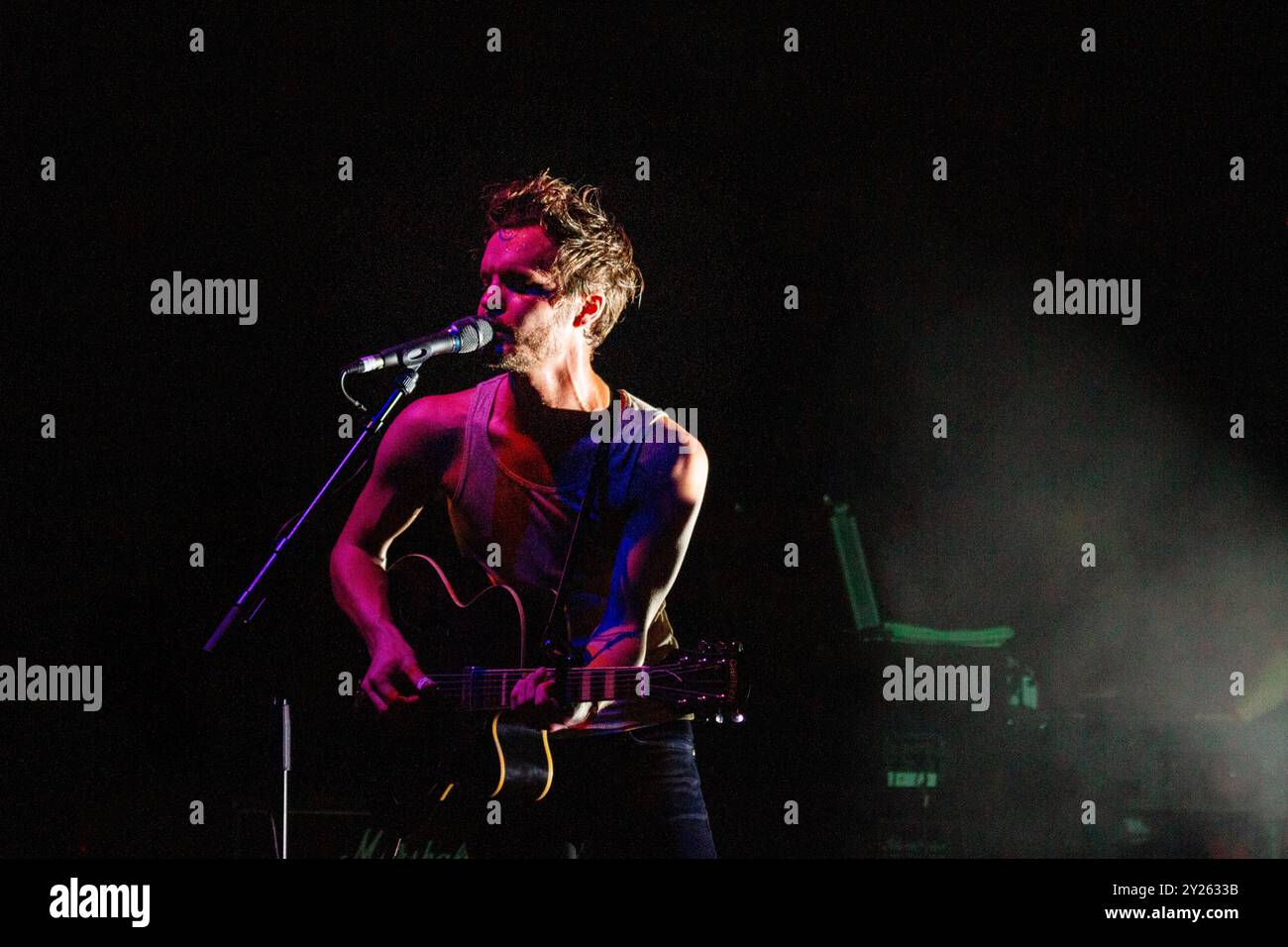 Tallest man on earth band hi-res stock photography and images - Alamy