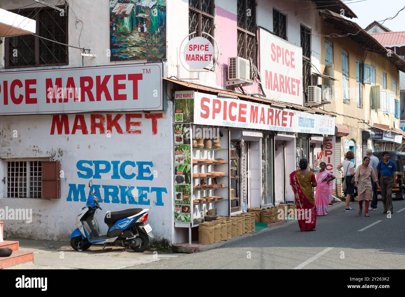 Kochi spice market hi-res stock photography and images - Alamy