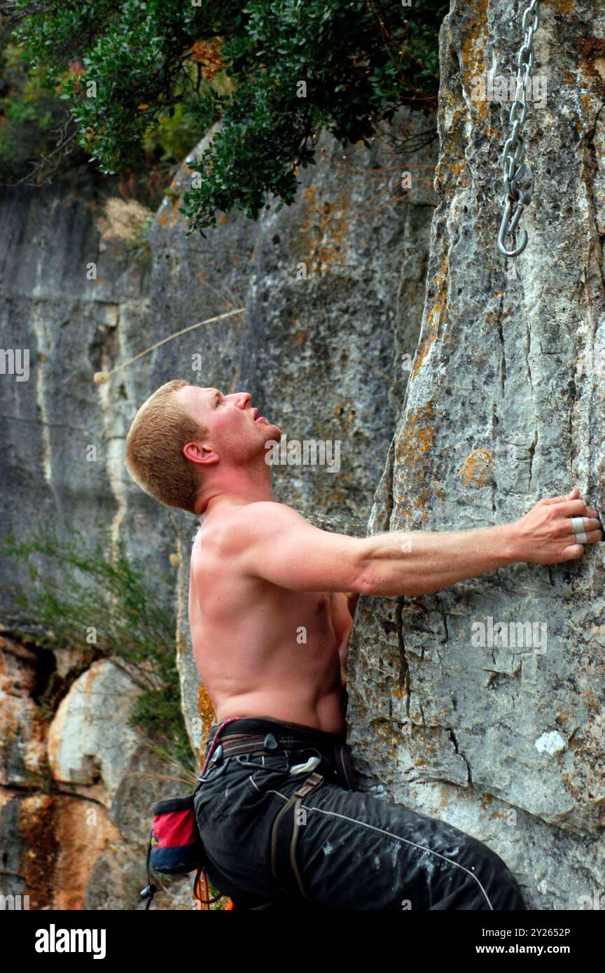 dangers and safety issues in mountaineering dangers and safety in ...