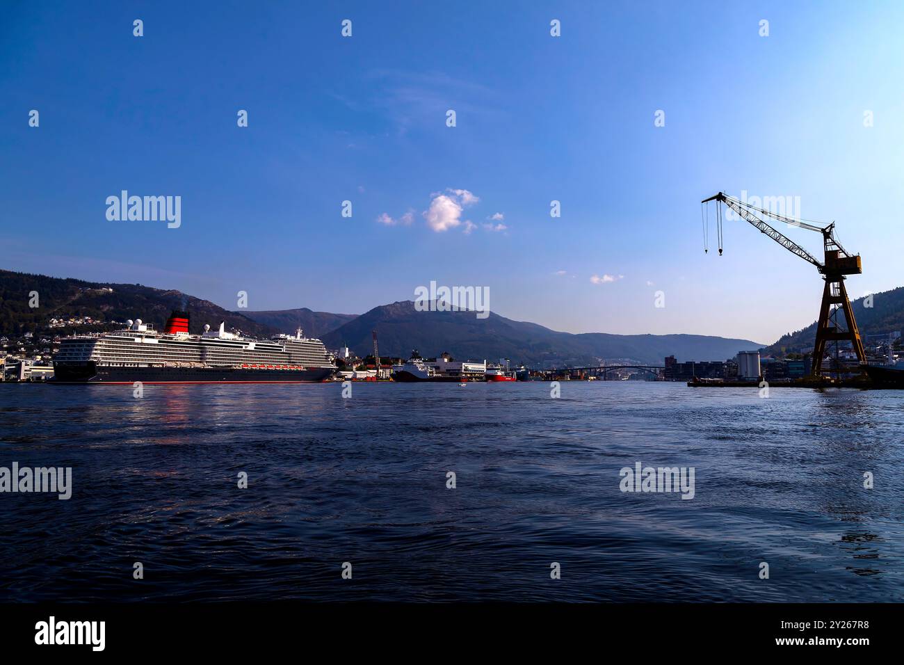 Cruise ship Queen Anne departing from Jekteviksterminalen quay, in the ...