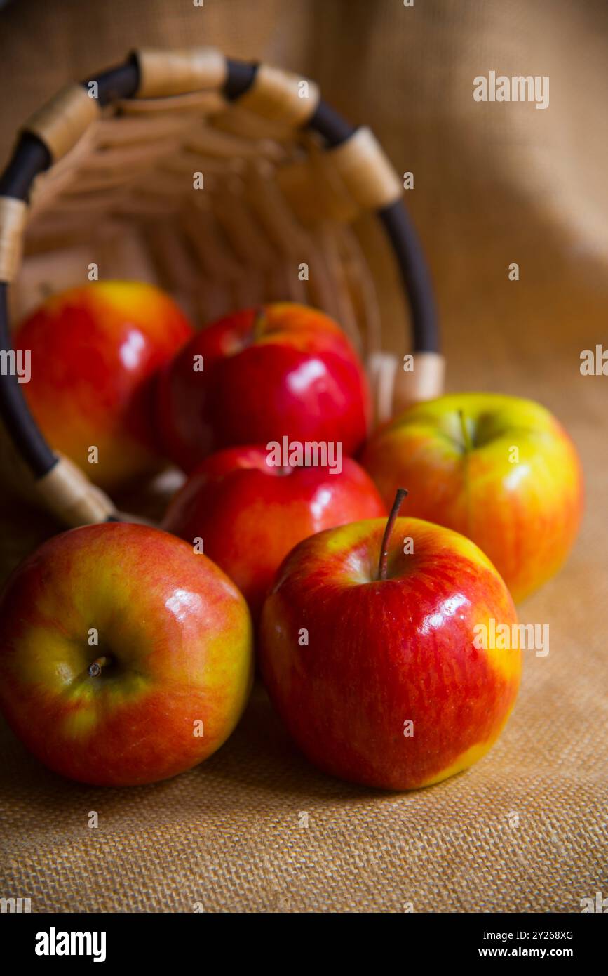 Scattered red apples. Still life Stock Photo - Alamy