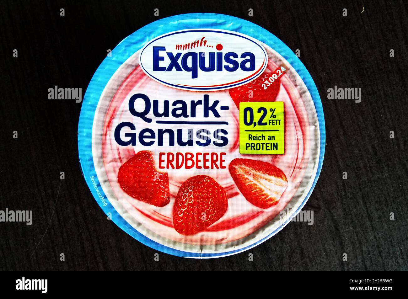 Strawberry distribution hi-res stock photography and images - Alamy