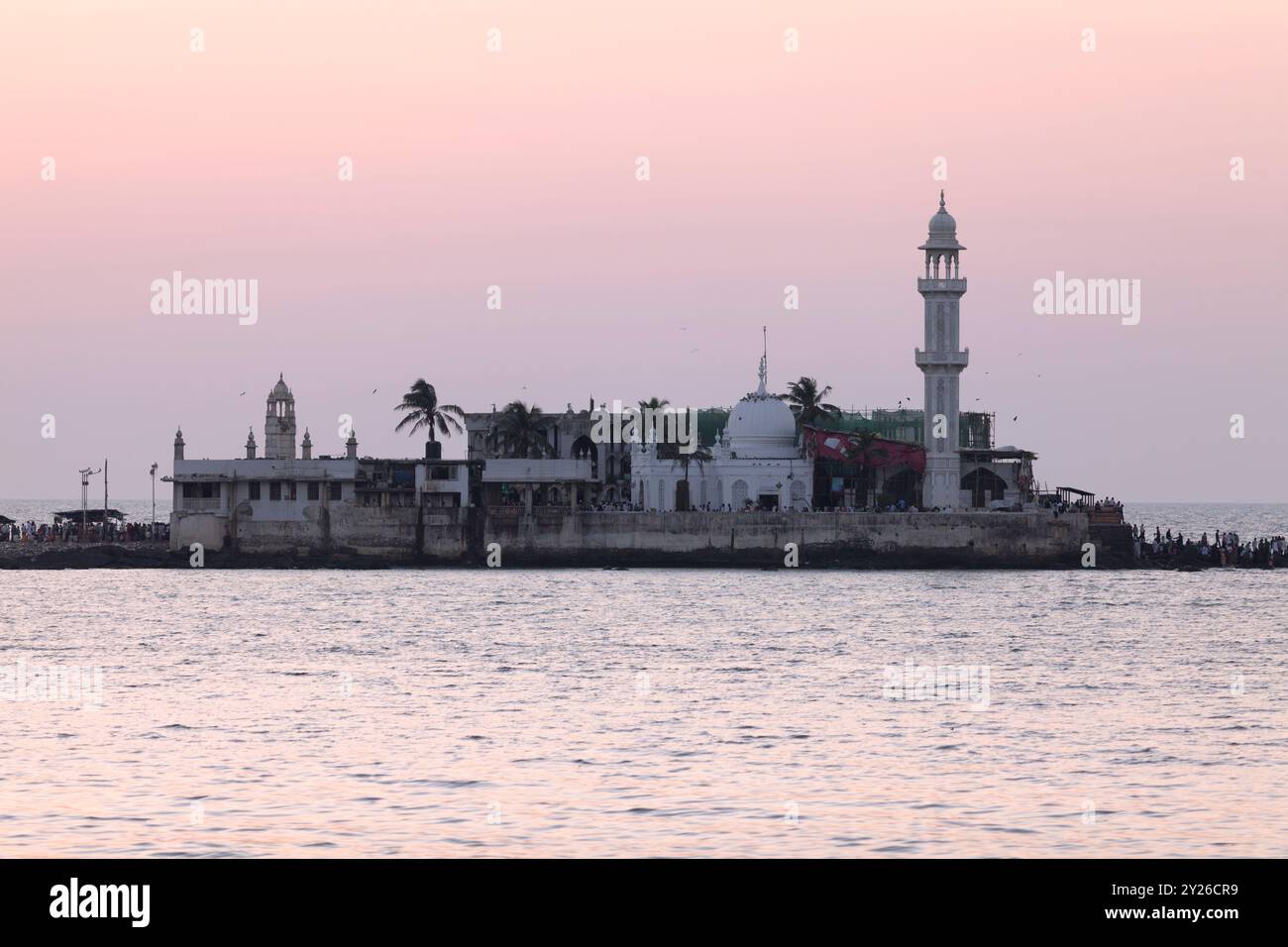 Sunset over the Haji Ali Dargah Mosque, Mumbai, India Stock Photo - Alamy