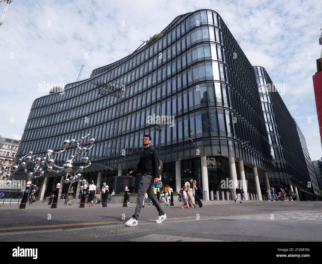 Infinite Accumulation by Yayoi Kusama, commissioned by the crossrail ...