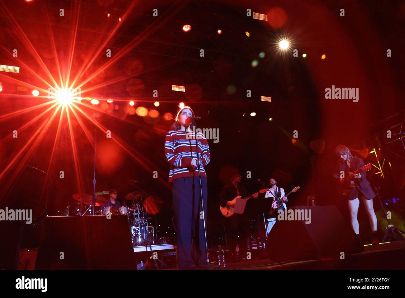 Lizzy mcalpine hi-res stock photography and images - Alamy