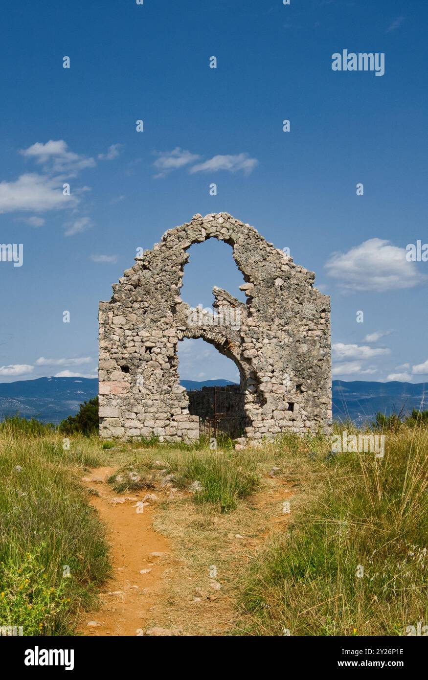 Building ruin hi-res stock photography and images - Alamy