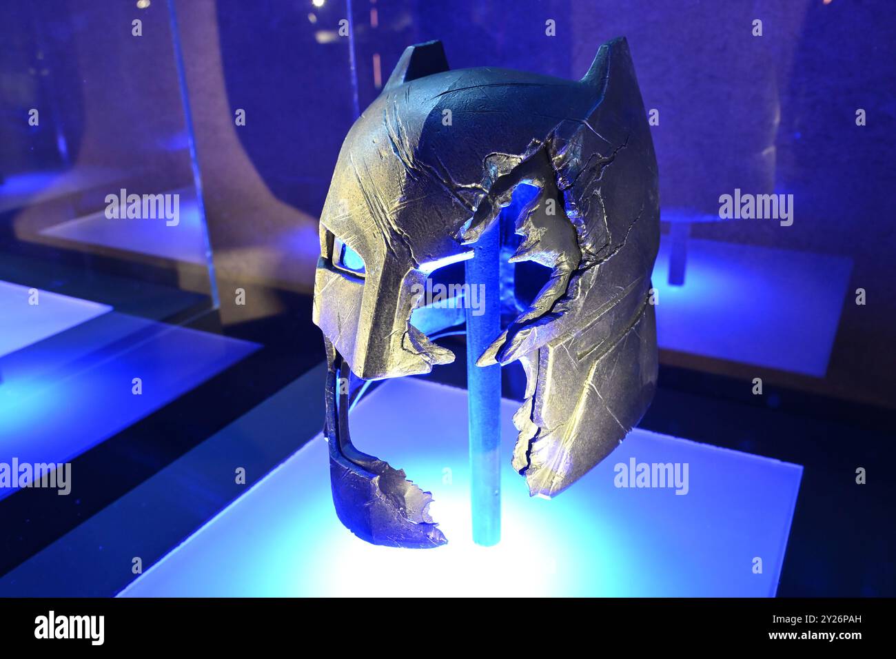 Batman’s Cowl As worn by Ben Affleck as ‘Batman’ - Batman V Superman ...