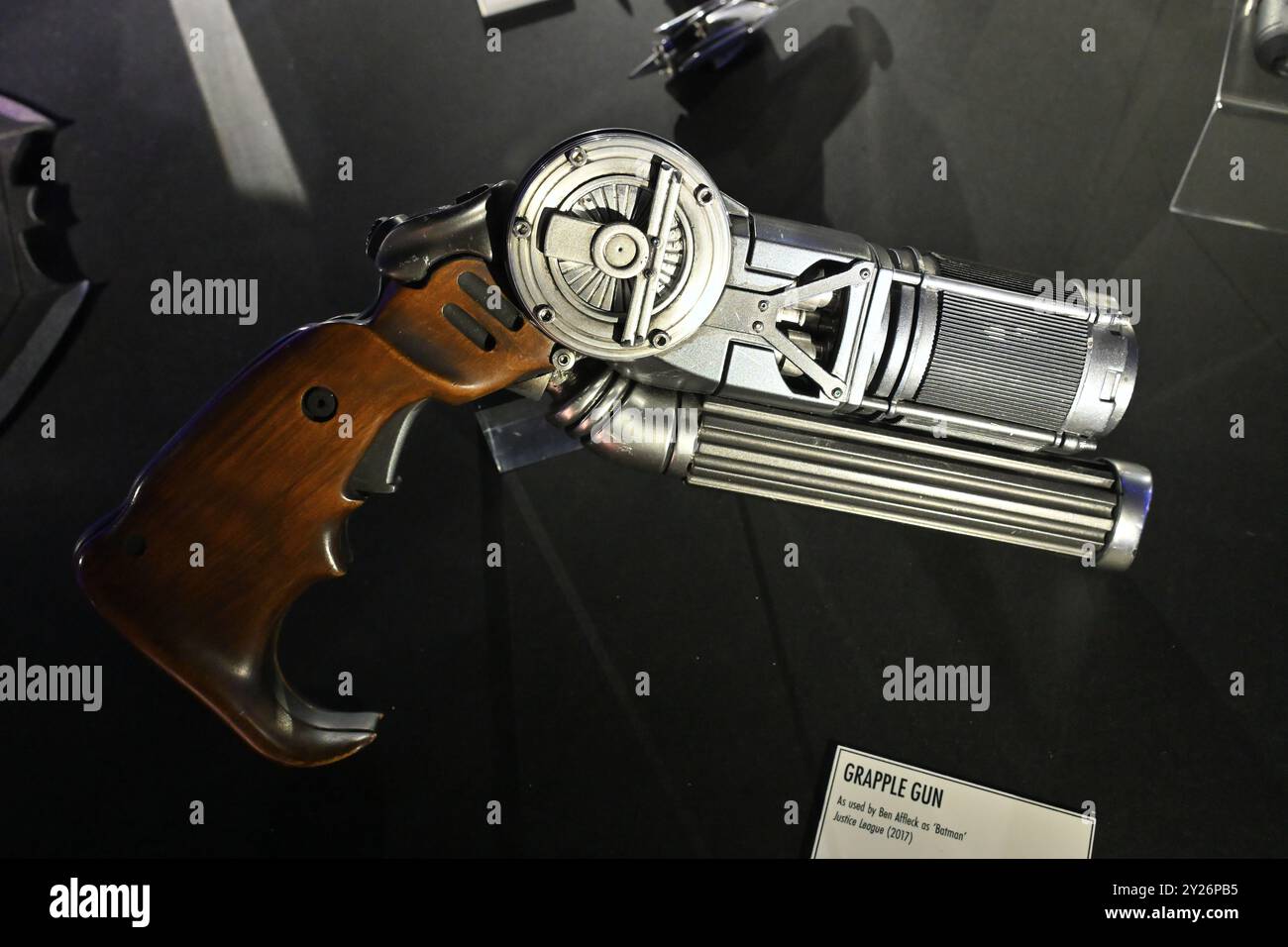 Grapple Gun As used by Ben Affleck as ‘Batman’ - Justice League (2017 ...
