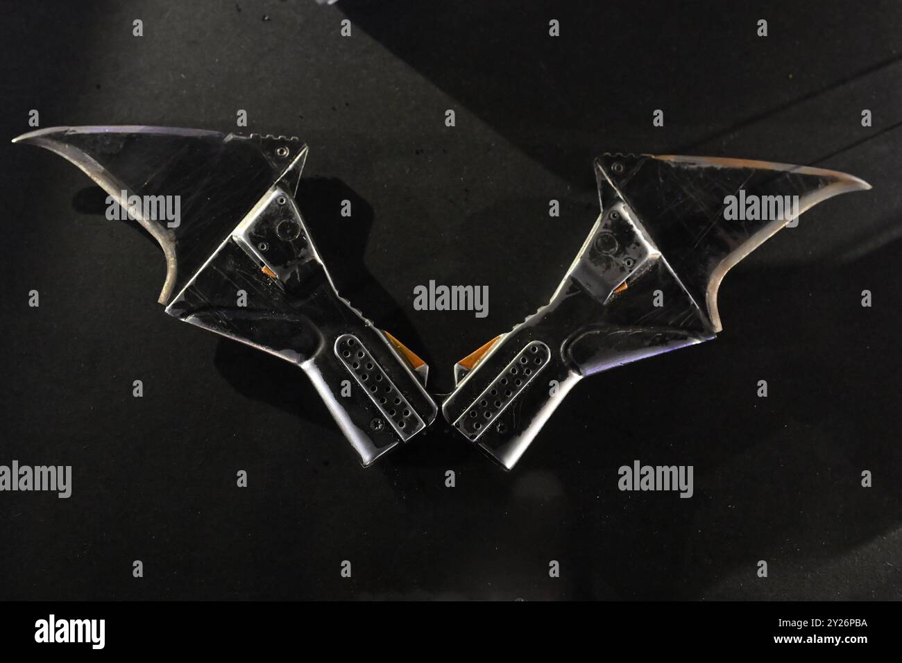 Batarang / Batknife As used by Robert Pattinson as ‘Batman’ / ‘Vengeance’ - The Batman (2022) on ...