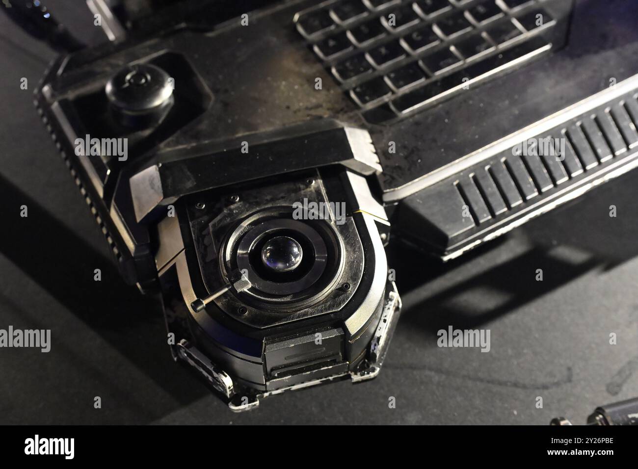 Laptop contact lens reader and laptop As used by Robert Pattinson as ...