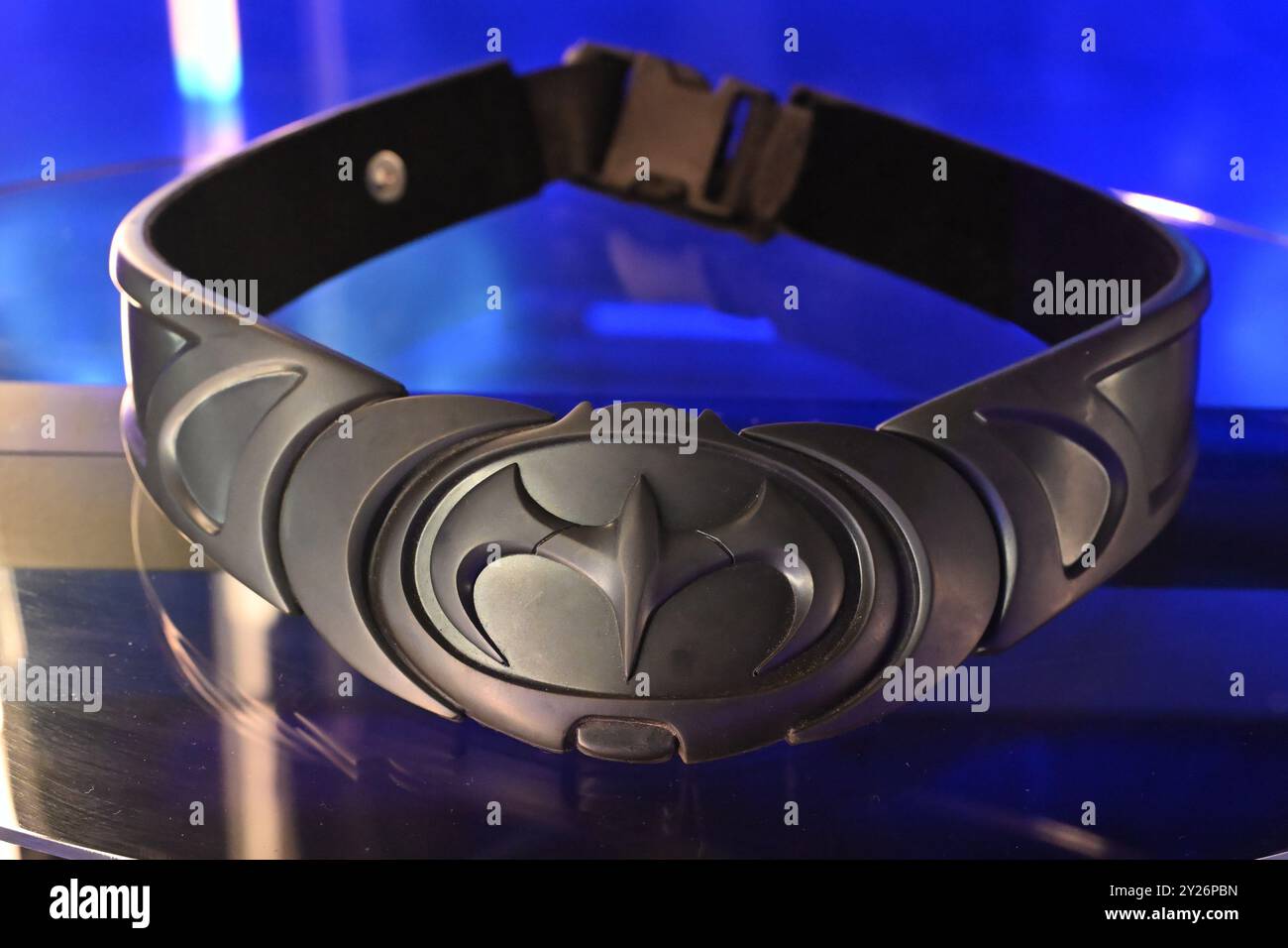Batman’s Batbelt As used by George Clooney as ‘Batman’ - Batman & Robin ...